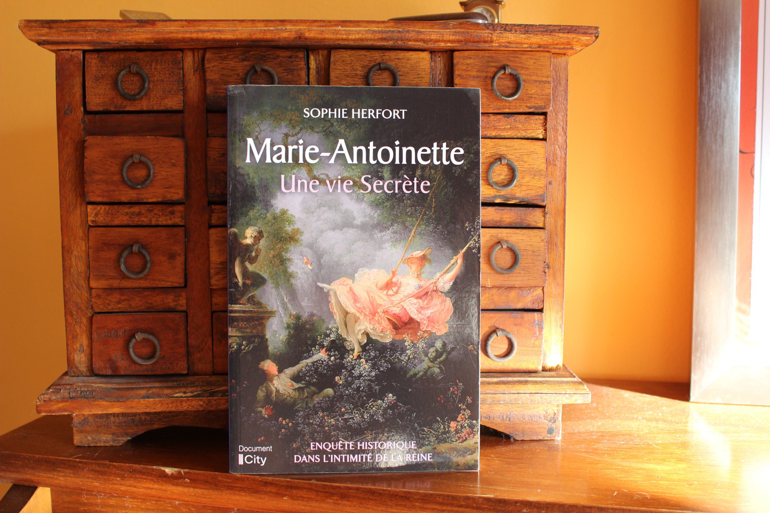 "Marie-Antoinette, une vie secrète" - Janette Magazine
