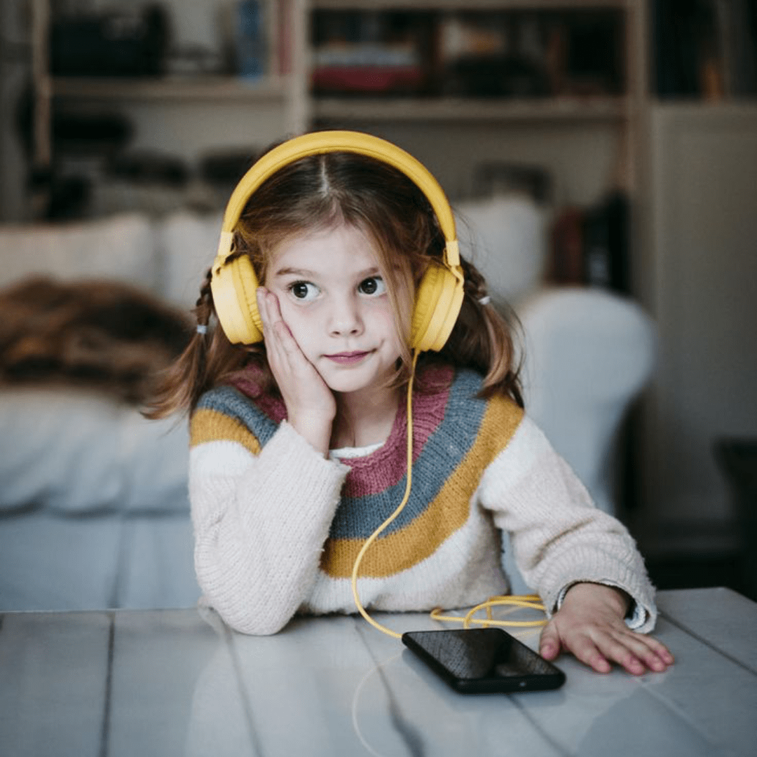 Le top des podcasts pour vos petits Janeton - Janette Magazine